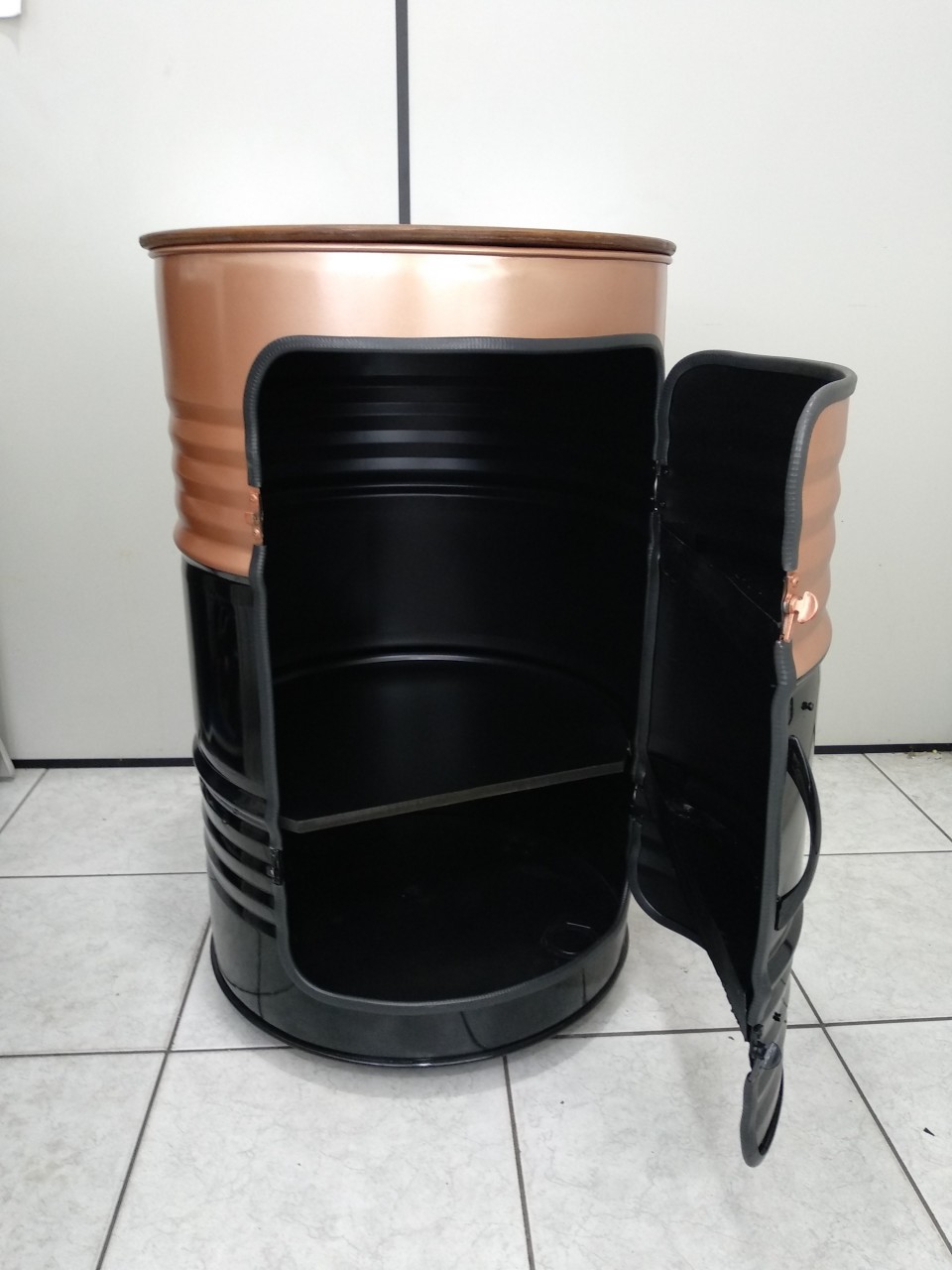 Tambor Metal 200l Tampo de Madeira Porta Traseira Pintura Dupla ...