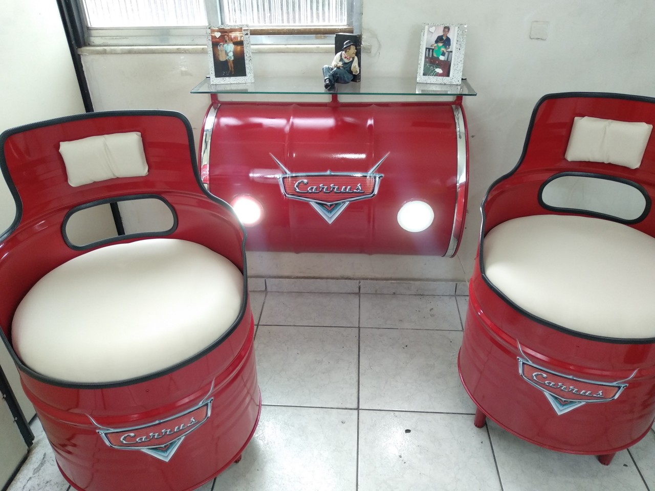 Kit escritório c/ poltronas, mesa e aparador - Tambor Garage (Fonseca ...