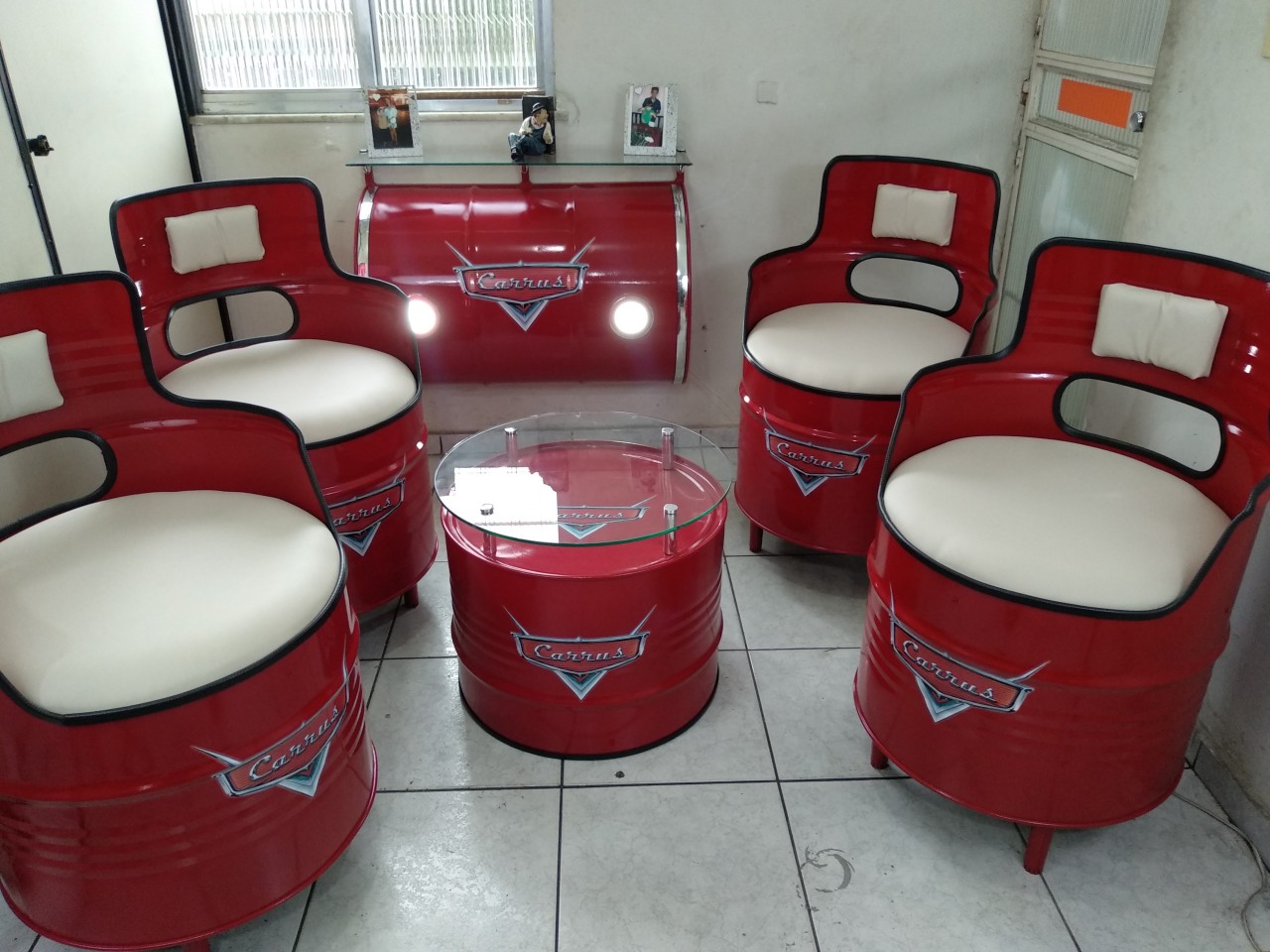 Kit escritório c/ poltronas, mesa e aparador - Tambor Garage (Fonseca ...
