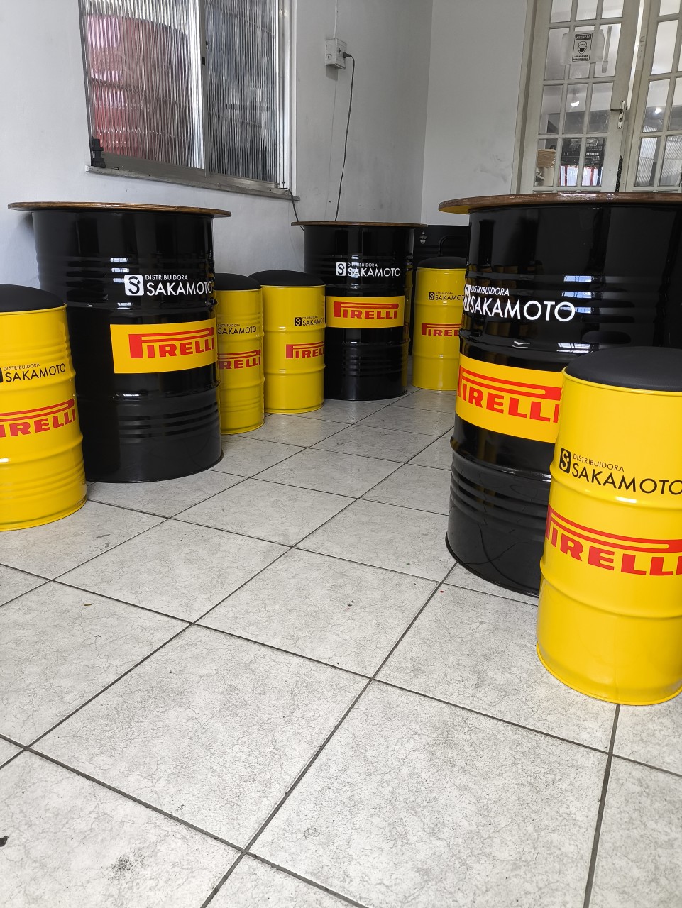 Tambor Metal 200l com Tampo de Madeira + Par de banquetas - Tambor ...