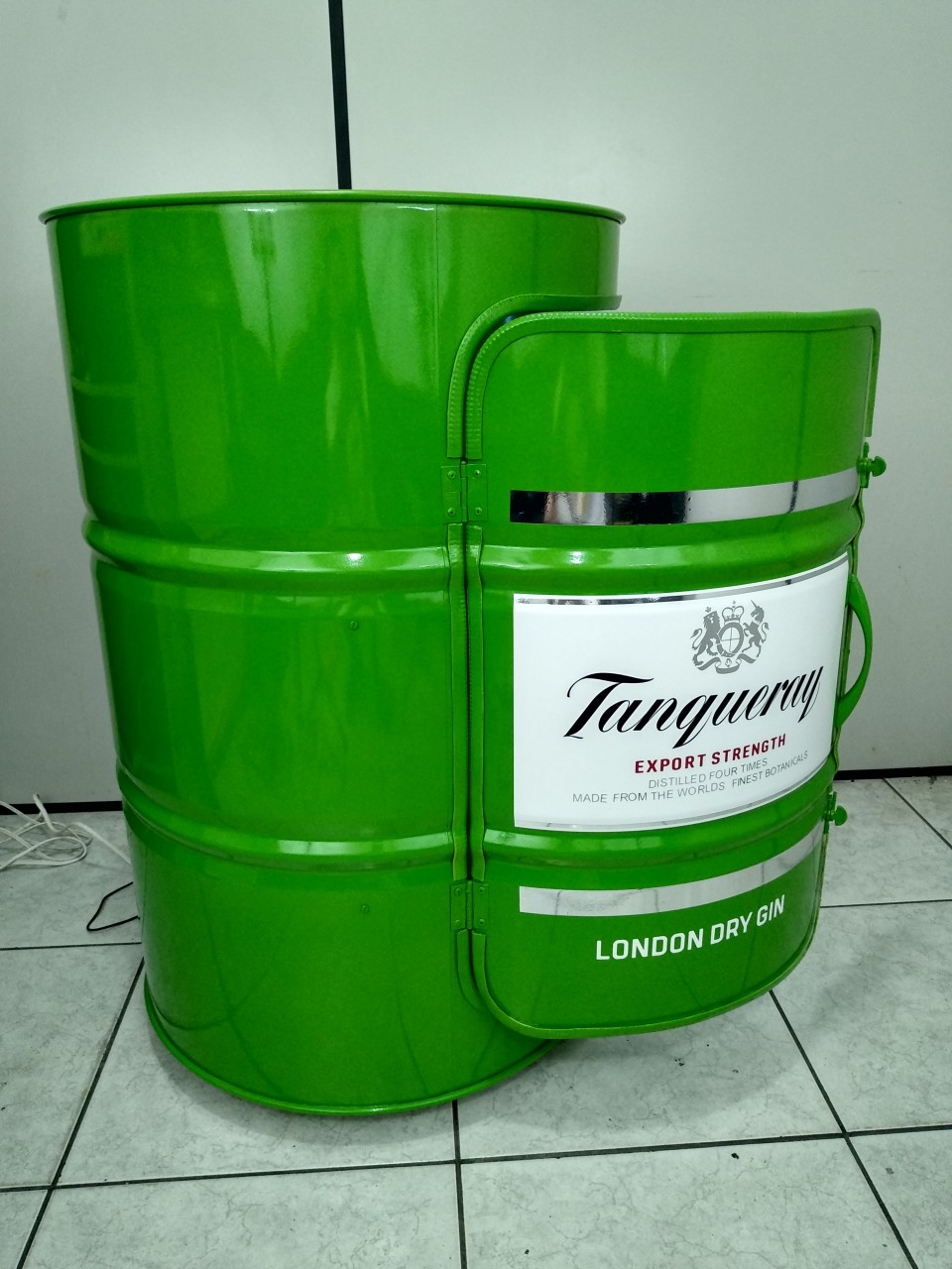 Tambor Metal 200l BAR Porta Frontal c/ Iluminação LED - Tambor Garage ...